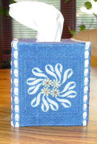 Chantell's Creations - Designs - FSLKleenexBoxCover2